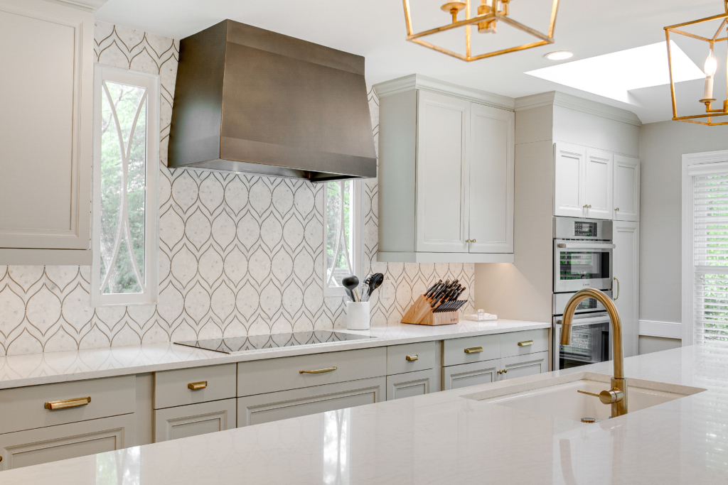 Kitchen Countertops: Should You Get Granite or Quartz? - Spencer ...
