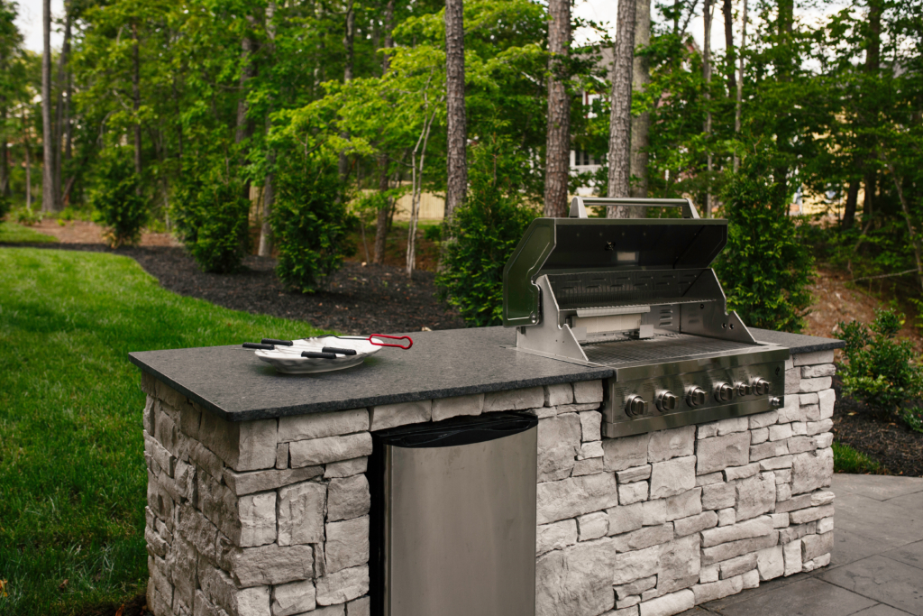 Choosing the Right Countertop Material for Your Outdoor Space - Spencer ...